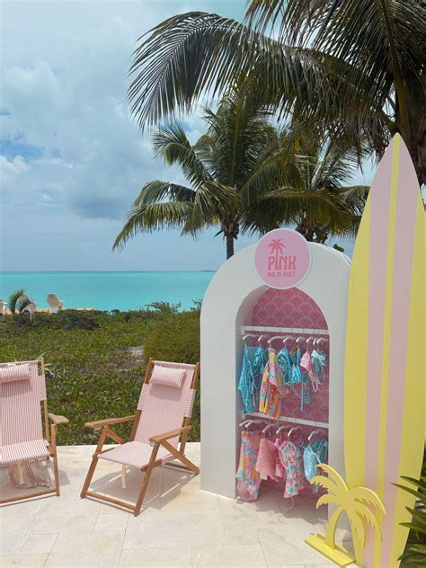 Pink Palm Puff Pink Palm Puff