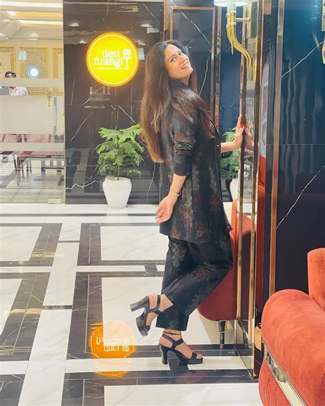 Pooja Gaba Shardas Feet