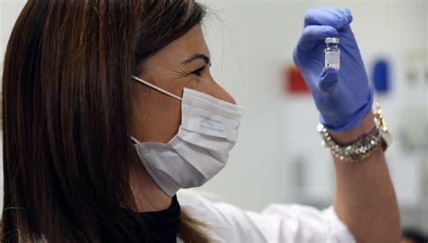 Vaccino Pfizer c è il via libera Ema l annuncio sulla variante