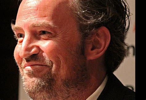 Muere súbitamente Matthew Perry estrella de la serie Friends