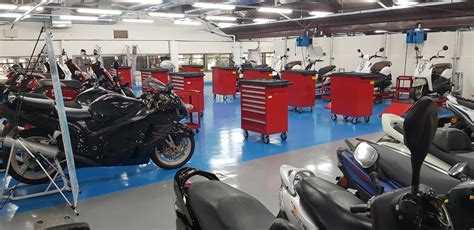 機械工程系暨製造科技研究所先進車輛組 建國科技大學 機械工程系暨製造科技研究所先進車輛組