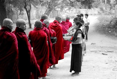 Myanmar Etiquette Things To Notice Dos And Donts For Tourists