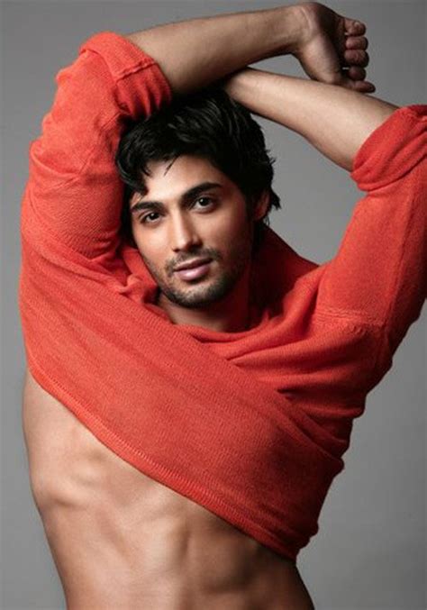 Shirtless Bollywood Men Ruslaan Mumtaz
