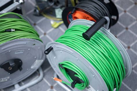 How Many Amps Can 16 Gauge Wire Handle?
