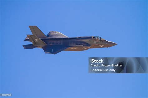 록히드 마틴 F35 라이트닝 Ii 항공기 에어쇼에서 F 35 전투기에 대한 스톡 사진 및 기타 이미지 F 35 전투기 전투기 Airshow Istock