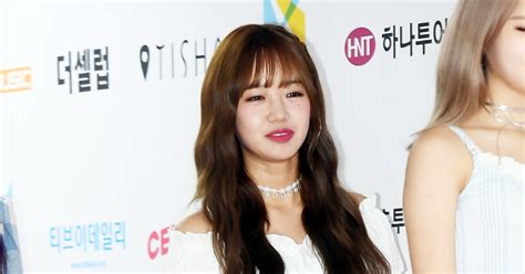 위키미키 최유정 머리부터 발끝까지 화이트~ 포토엔hd