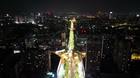 向前路视频模板 航拍湖北襄阳向前路交通夜景 实拍视频免费下载mp4格式3840像素编号45732024 千图网