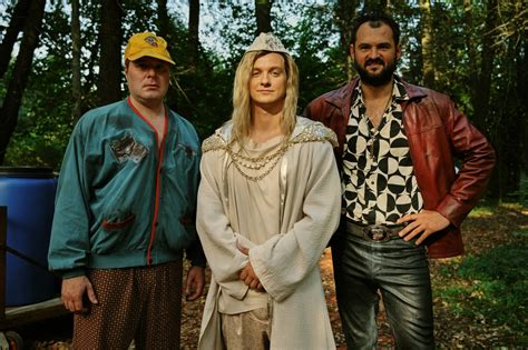Два холма (сериал 2022): дата выхода и трейлер, сюжет и кадры, актеры и ...