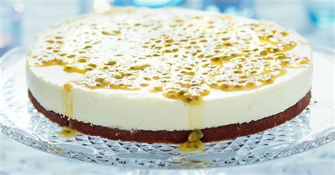 Vit Chokladmoussetårta Med Passionsfrukt Recept Arla