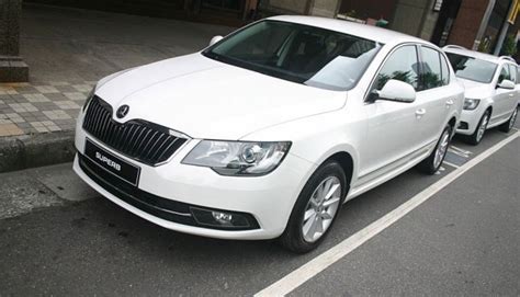 Skoda 2014 Superb Sedan 20 Tdi 車款介紹 Yahoo奇摩汽車機車