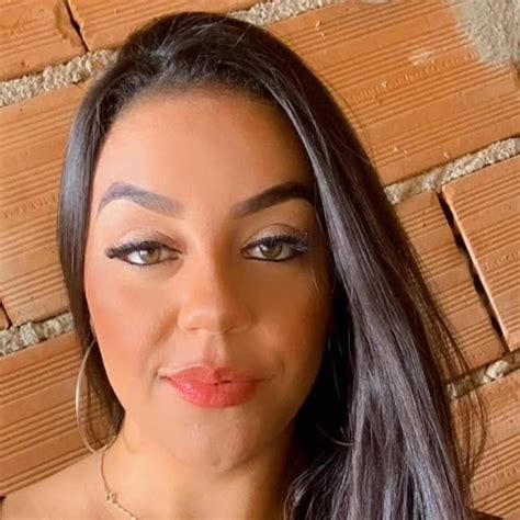 Paloma Cristina Paloma Samyra • Threads Say More