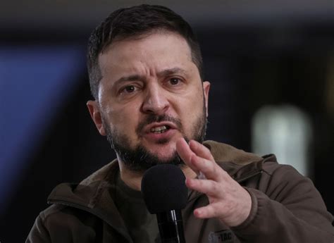 Zelensky disse não ter medo de Putin e pediu reunião líder russo para pôr fim à guerra