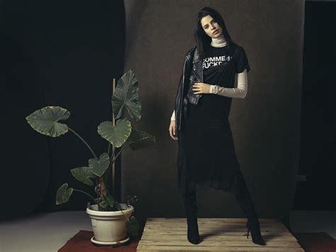 Anja Peric Per Aleksandar Gligoric Il Nuovo Esclusivo Editoriale