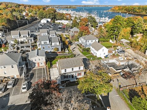 Rhode Island Real Estate Experts Pam Hogan Homes