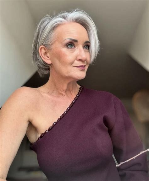 32 Trendy Haircuts For Women Over 55 Yeo Need To See
