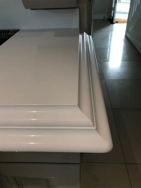30mm Ultra White Double Ogee And Chamfer Edge Installations Medusa Stone