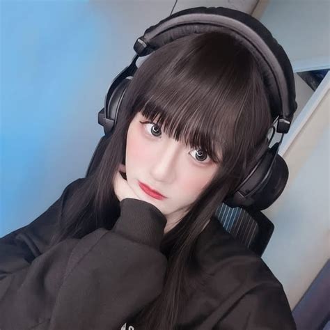 春（チュン） Cyunn C • Threads Say More