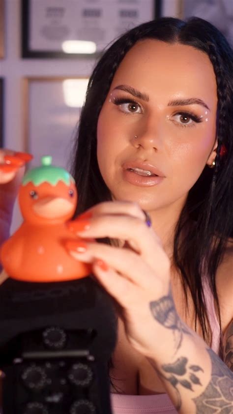 Simone ASMR (@simonesmr) • Instagram photos and videos