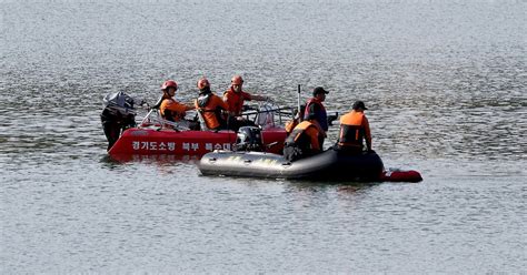 포천 저수지 추락 헬기 내일 인양5톤 무게 감당 풍선 3개 기체에 달아