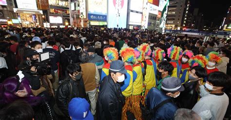 【カワノアユミの盛り場より愛を込めて】大阪の若者は路上飲みをしない！？ 渋谷のハロウィンとの違い、他人に対して無関心な街・東京が浮き彫りに（2