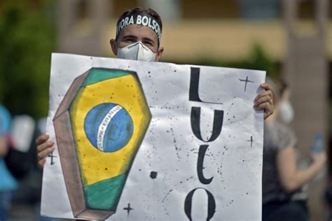 Protesto Contra Bolsonaro Reúne Milhares Em Sp Cartacapital
