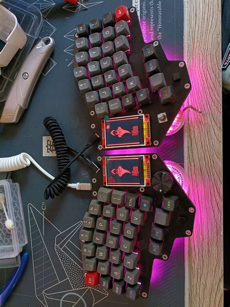 The Mystery Of The Djinn Keyboard I Fix Things I Also Lose Things