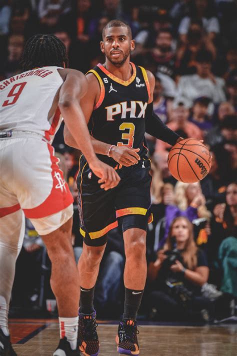 Nba最新排名：湖人赛季首胜摆脱垫底，太阳4连胜追平开拓者