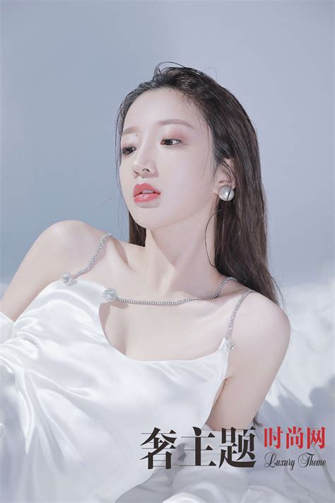 时尚博主象韵洁，诞生于网络的精灵女孩【风尚】风尚中国网 时尚奢侈品新媒体平台