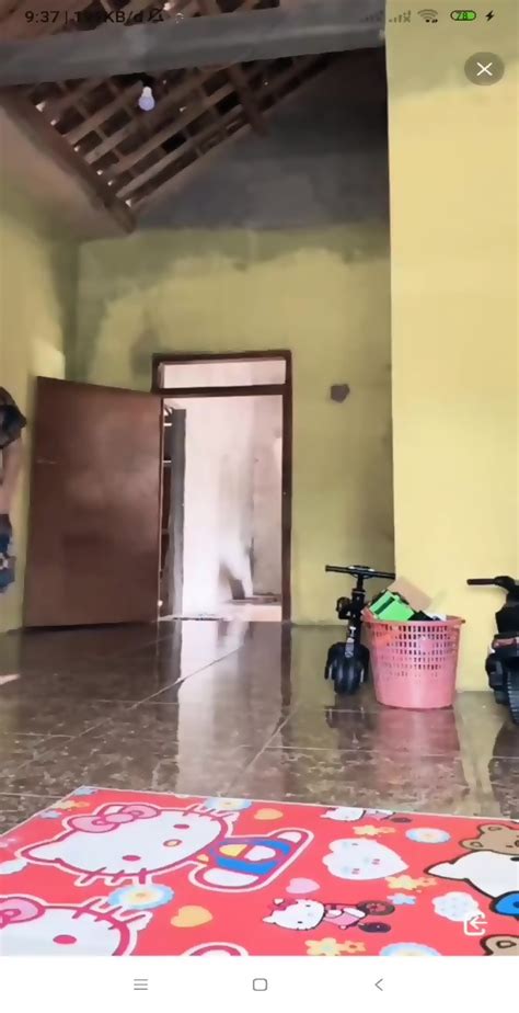 Ibu Rumah Tangga Gatel Susanne Brend