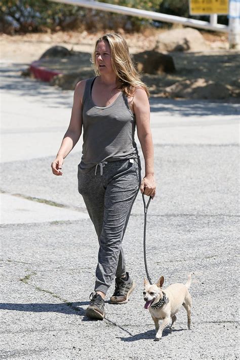 Alicia Silverstone Pokies The Fappening Leaked Photos