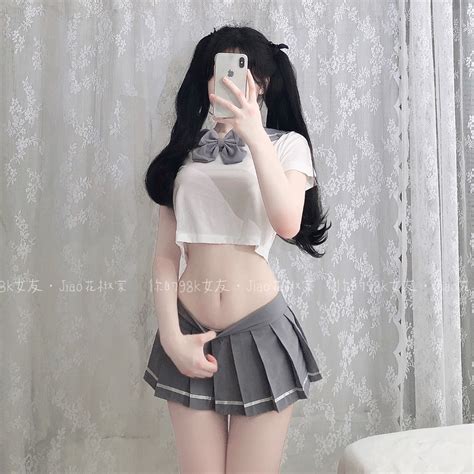 你的98k女友 Jk制服修身少女短款短裙 虎窝淘