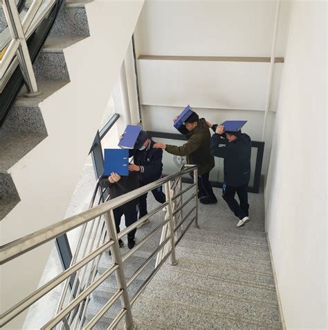 Зарлан мэдээллийн дохиогоор ажиллах дадлага сургууль боллоо