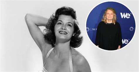 92 Year Old Angie Dickinson Stuns In One Of Her Latest Rare Appearances