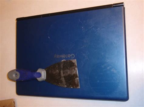 Geek 101 How To Fix Minor Chips And Repaint Your Laptop PCWorld