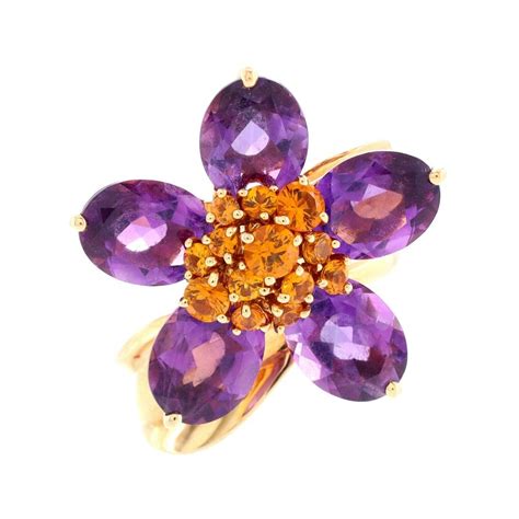 Van Cleef And Arpels Hawaii Flower Ring 18k Yellow Gold With Amethyst And