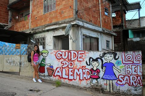 O Que é Que A Favela Tem • Kerol Viajar