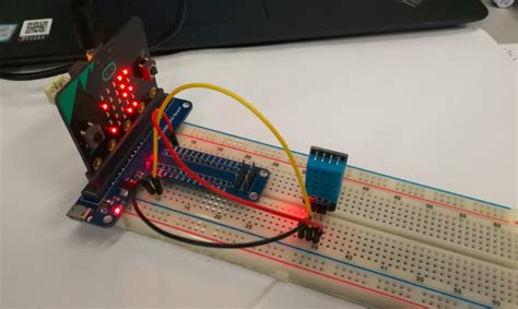 microbit lesson 16 dht11 sensor temperature sensor quad store