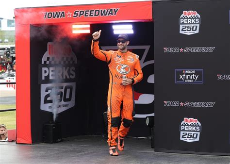 Deadspin Shane Van Gisbergen Captures Battle Tested Nascar Xfinity