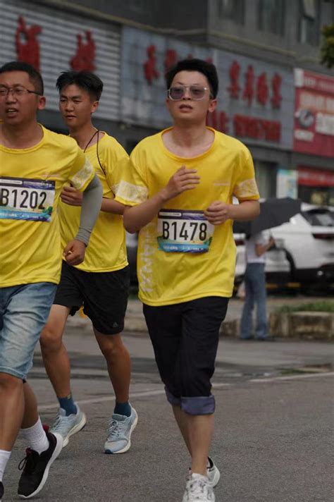 “中经控股杯”2023中国全民健身走跑大赛（贵州·黔西站）在“中国杜鹃花都”黔西市圆满收官 中经新国丰控股有限公司