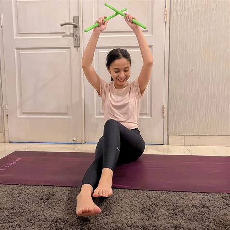 Lama Tak Muncul Di Layar Kaca Ini 7 Potret Terbaru Pesinetron Nimaz