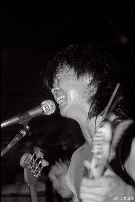 朱韵和 On Twitter 墓道猫 崔健在马克西姆，1992年，北京 7tdqxrxatz Twitter