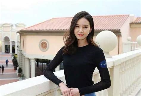 胡歌再拍古裝劇，看到女主網友們不淡定了：只能熬夜追了！ 每日頭條