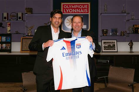 Ligue 1 l Olympique Lyonnais officialise l arrivée sur le banc de
