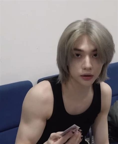 Blip 근육 빵빵 황횬쥔