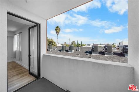 5612 Lexington Ave Apt 303 Los Angeles Ca 90038 ®