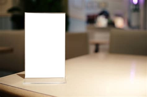 레스토랑 카페 바에서 나무 테이블에 메뉴 프레임 서 마케팅 프로 모션 텍스트를 위한 공간입니다 0명에 대한 스톡 사진 및 기타 이미지 Istock