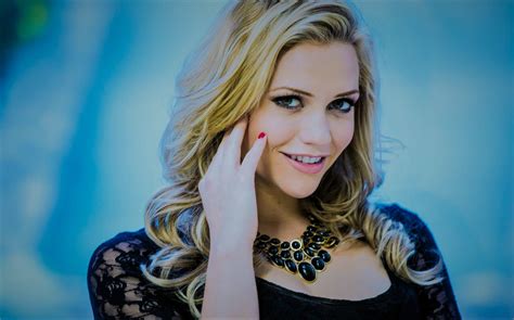 Malkova Mia 1080p Hd Wallpaper