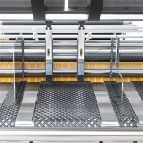 Semi Automatic Flute Laminating Machine Feihua China Manufacturer