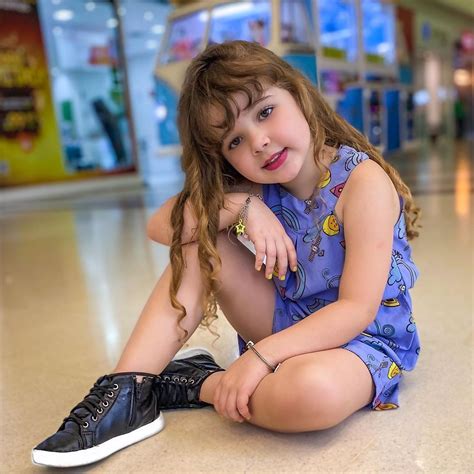 Julia Beatriz Mamãe Gleyci On Instagram Estávamos No Shopping