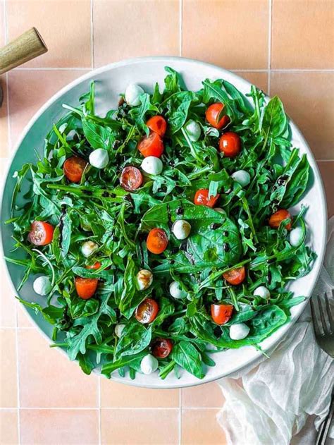 Arugula Caprese Salad Two Cloves Kitchen